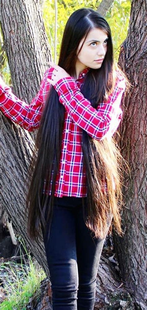 Pin By Joseph R Luna On I LOVE LONG HAIR WOMEN Super Long Hair