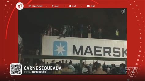 V Deo G Em Minuto Santos Multid O Se Re Ne Para Saquear Cargas
