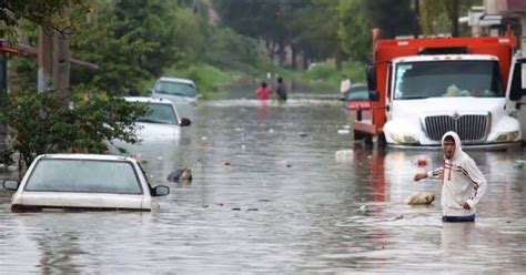 Personas y autos arrastrados así se vivieron las inundaciones por