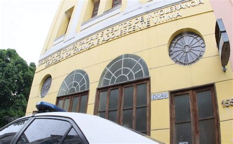 Mulher é presa por torturar filha autista de 11 anos