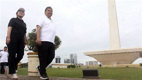 Puan Maharani Jalan Santai Bareng Airlangga Hartarto Vlix Id