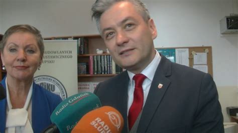 Uniwersytet Z Budapesztu Przeniesie Si Do S Upska Youtube