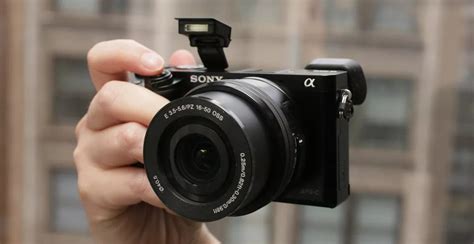 12 Rekomendasi Kamera Mirrorless Sony Terbaik Dan Terfavorit