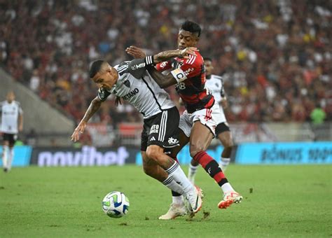Escalação confirmada Flamengo x Atlético MG e onde assistir ao vivo a