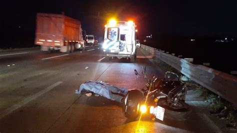 Trágica muerte de motociclista en la Autopista México Querétaro
