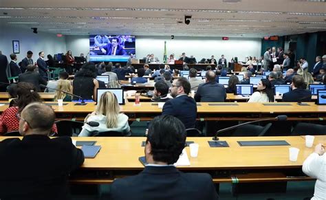 Relator do Orçamento prevê fundo eleitoral de R 4 9 bilhões em 2024