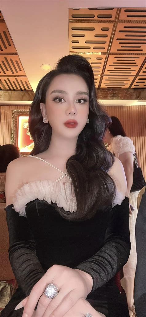 Sức khỏe của Lâm Khánh Chi sau phẫu thuật thanh quản Đau và không nói được