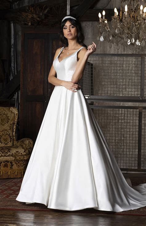Robe de mariée Modèle Chanelle Couture Nuptiale Paris Robes Couture