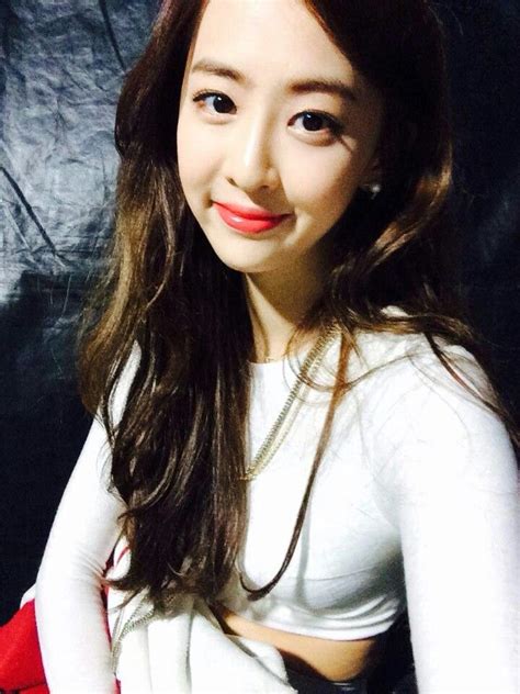 Dasom Selfie Dasom Sistar Korean Wave Arts And Entertainment Kpop