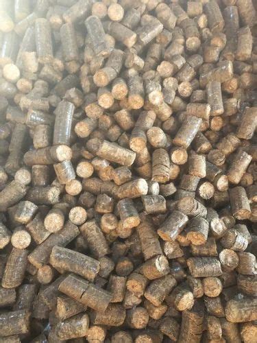 Saw Dust Brown Biomass Briquettes For Boiler Thickness 60 MM At Rs