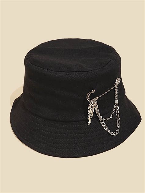 Men Safety Pin Decor Beanie