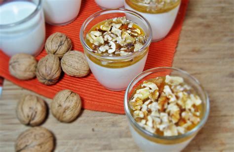 Yogurt con nueces de 208 Kcal Receta fácil en la app Avena