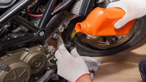 Manfaat Ganti Oli Motor Tepat Waktu Secara Rutin Moservice Id
