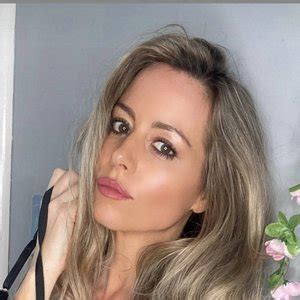Carly Baker Carlybaker Carlybaker Nude Leaks Onlyfans Photo