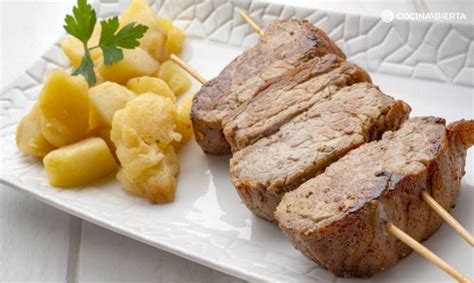 Brochetas De Solomillo De Cerdo A La Plancha Con Manzana
