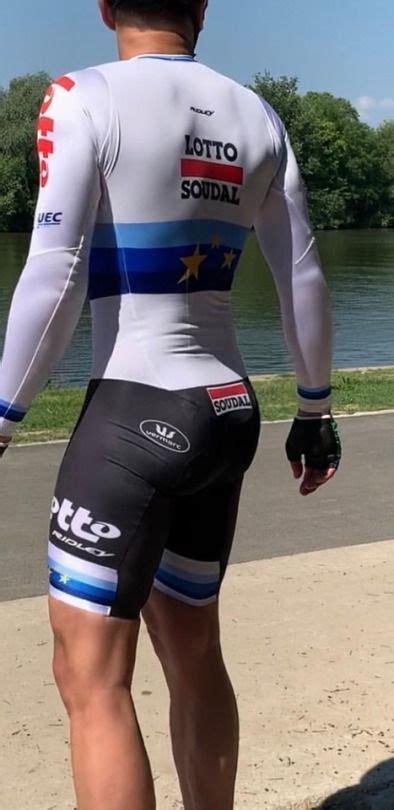 1 Tumblr Cycling Attire Cycling Outfit Lycra Men