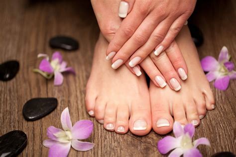 How Long Should A Manicure Or Pedicure Last Faces Spa