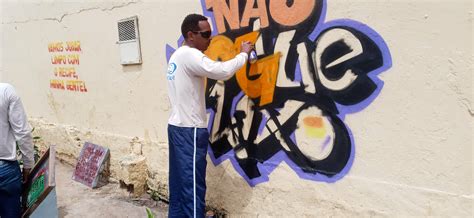 Emlurb realiza sensibilização na Rua Pindaí Brejo de Beberibe Emlurb