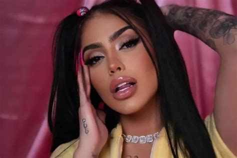 De Férias o Ex MC Mirella causa em festa e cenas chocam a web