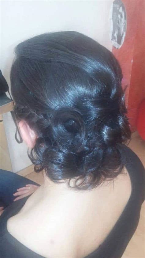 Elegante Recogido Bajo Tupelu Peluquer A Ainsa Sobrarbe