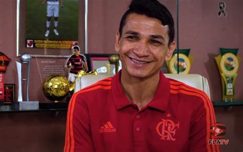 Ronaldo Angelim recebe felicitações do Flamengo Coluna do Fla