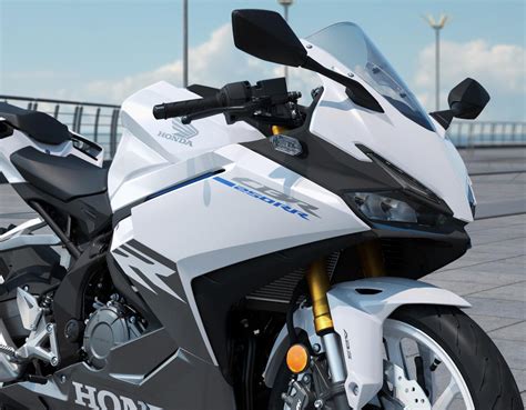 ホンダ新型CBR250RR発売 最高出力アップトラクションコントロール搭載足まわりを強化スタイリングも変更 webオートバイ