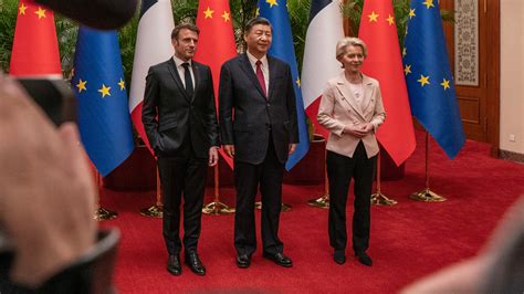 International La Visite D Emmanuel Macron Et Ursula Von Der Leyen En