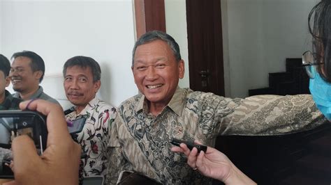Pemerintah Tahan Izin Rencana Kerja Perusahaan Tambang Jika Tak Bayar
