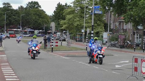 Koninklijke Marechaussee Motoren Begeleiden VIP Transporten Tijdens De