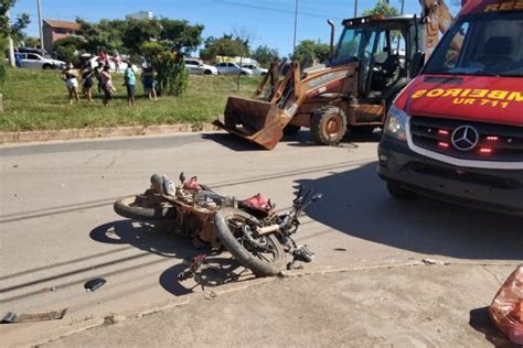 Um motociclista morre e outro fica em estado grave após acidentes no DF