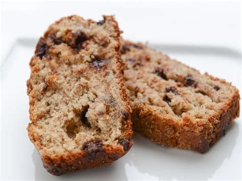 Bolo de banana sem açúcar e sem farinha muito fácil e que vai virar o