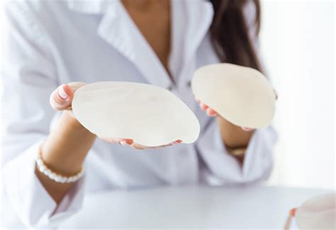 Implantes mamarios 400 cc Qué talla es hedonai