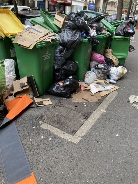 Urbex On Twitter Rt Vldeparis Paris E Av Bizot Aujourdhui