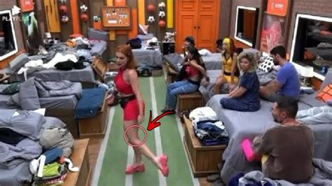 AGRESS4O Deborah pede a expulsão de Deolane e a acusa de agredi la e
