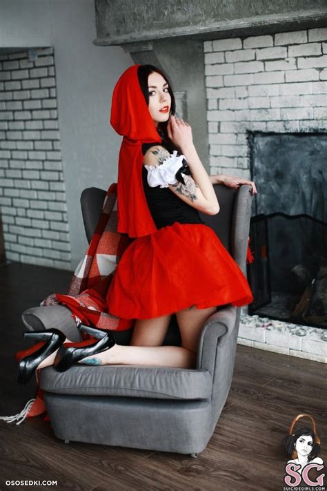 The Kira Cooper Red Riding Hood Naked Cosplay Asian Photos
