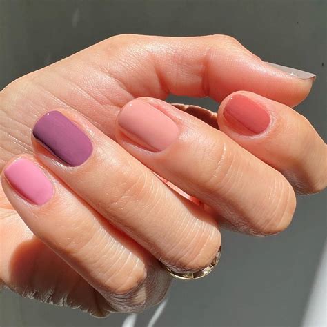 Uñas de invitada de boda 15 ideas bonitas y elegantes según el color