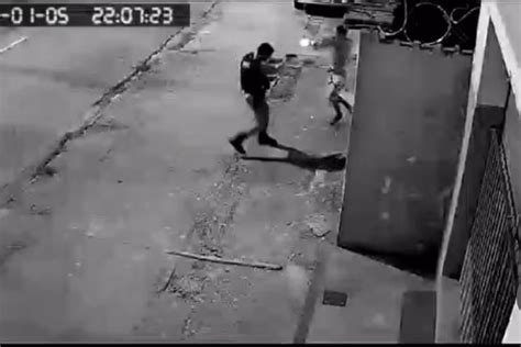 Policial é baleado durante perseguição em BH veja Folha do ES