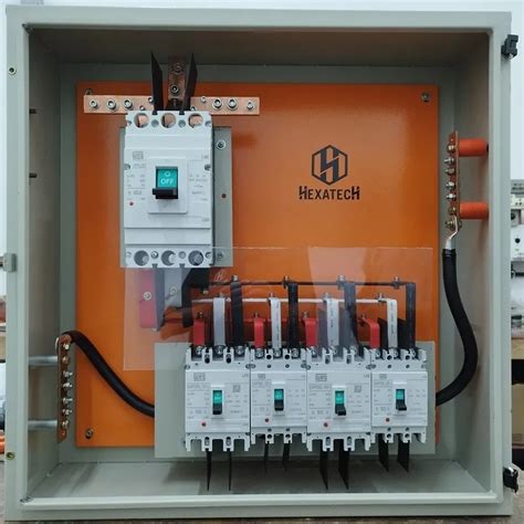 Montagem de quadro elétrico trifásico Hexatech