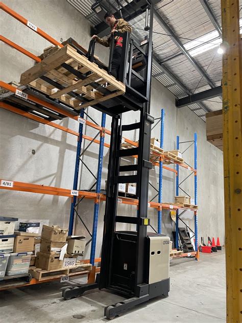 Stock Picker Order Picker Vs Forklift Know The Key Differences