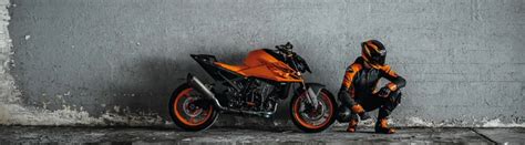 990 DUKE KTMs Mittelklasse Naked Bike Neu Definiert