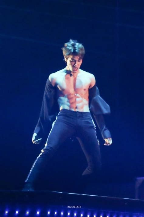 Exordium Dot In Seoul Kai Garotos Sensuais Celebridades Coreanas