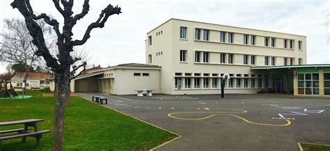 École maternelle et Elementaire Jules Ferry Saint Germain de Lusignan