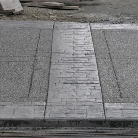 Exposed Aggregate Crossroads Stamped Concrete
