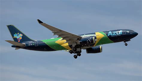 Como é voar a Azul de Campinas para Lisboa Classe Executiva