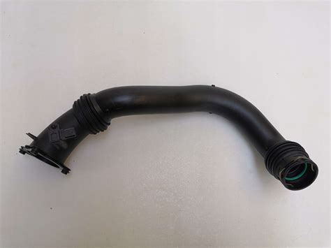 WĄŻ RURA PRZEWÓD POWIETRZA BMW F20 F21 LCI 8601683 Shrot pl