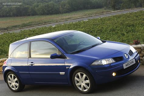 Renault Megane II 2002 2006 Hatchback 3 Door OUTSTANDING CARS