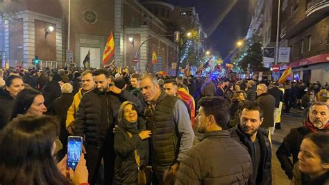 Manifestaciones contra la amnistía en directo Tres mil personas se