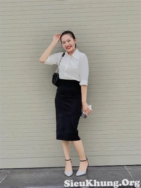 Pic Clip Địt gái văn phòng váy ngắn lồn ngon New Relax New