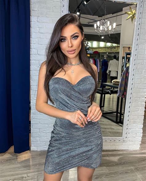 Pin On Hot Chicks