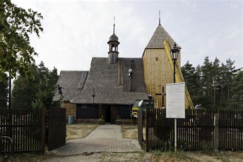 Drewniany kościół pw św Jana Chrzciciela w Bruśku Jur